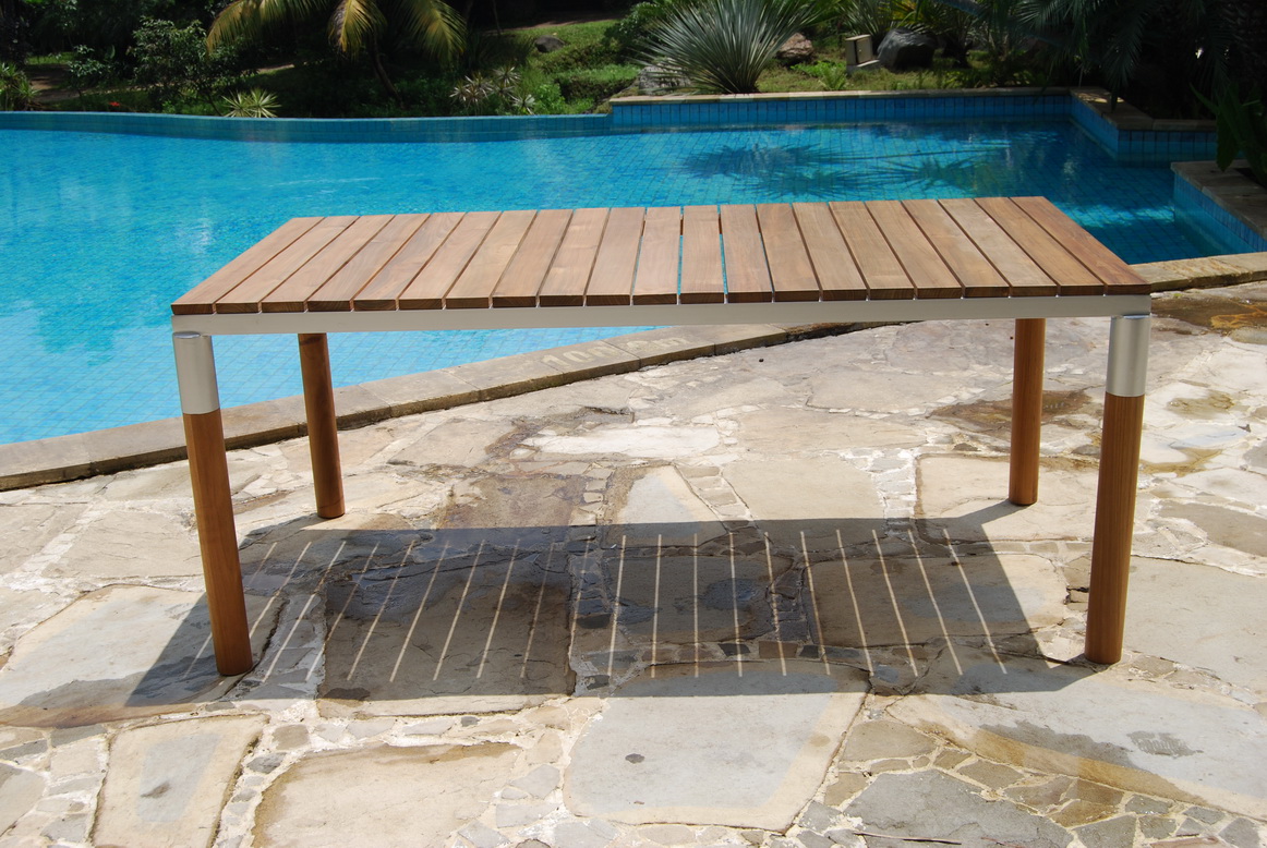 James table - Indonesian Teak Furniture