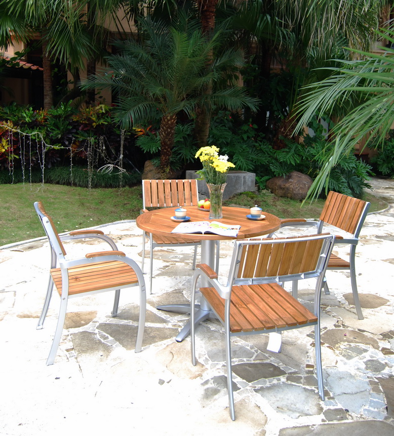 Oxford stacking chair and Mezzo round table - Indonesian Teak Furniture